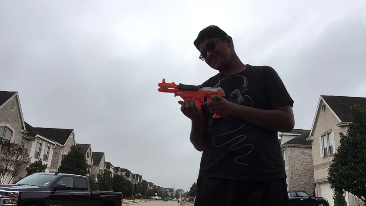 How to win a gunfight without a gun - YouTube