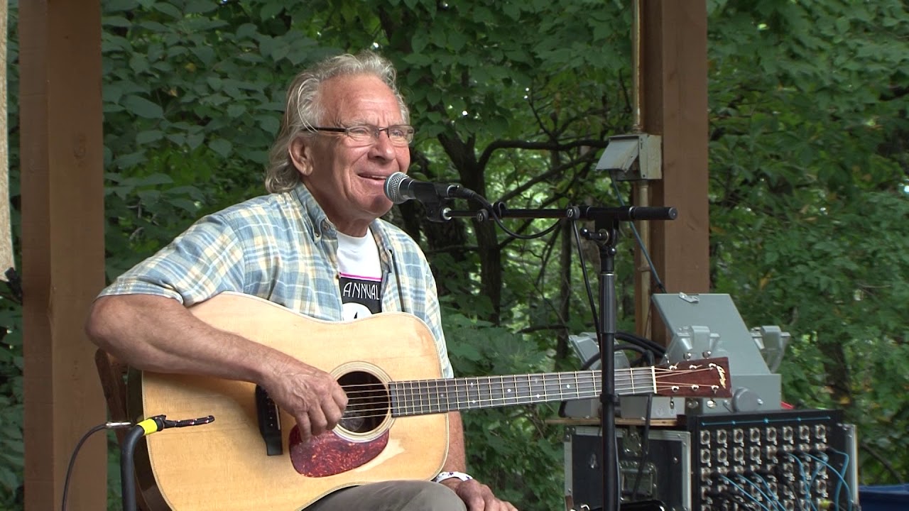 Sioux River Folk Festival 2019 Chuck Suchy - YouTube