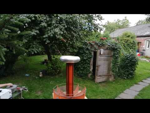 SGTC-Klasyczna cewka Tesli (www.teslacoil.pl)