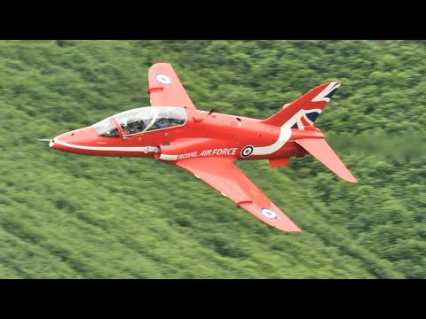 RED ARROWS VISIT THE MACH LOOP! - YouTube