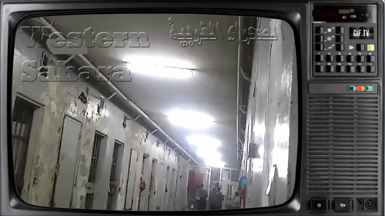torture dans une prison marocaine -- المغرب تعديب السجناء - YouTube