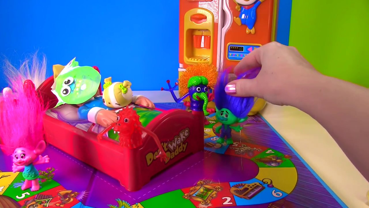 Don't Wake the Bergen! Dreamworks TROLLS Try to Not Wake Up King ...