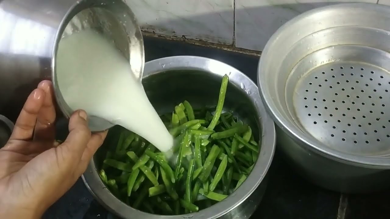 మటి క్కాయ లేదా గోరుచిక్కుడు ఒరుగులు ఇలా చేసారంటే కమ్మగా ఉంటాయి ...