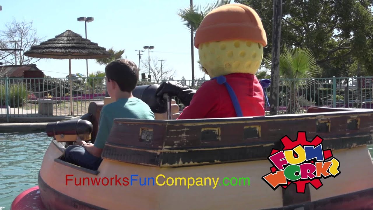 Splashworks Pirate Ride - Bumper Boats at Funworks! - YouTube