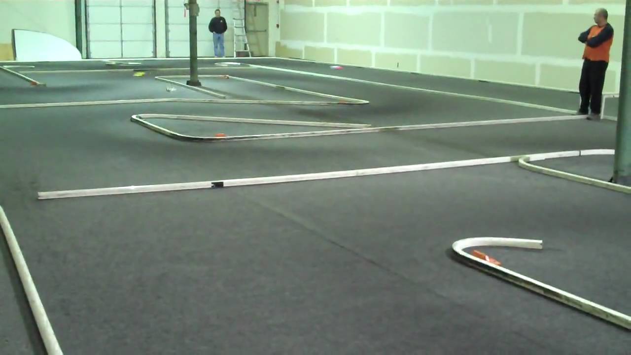 13.5 Single cell 1/12th Scale Carpet Racing at Horsham R/C - YouTube