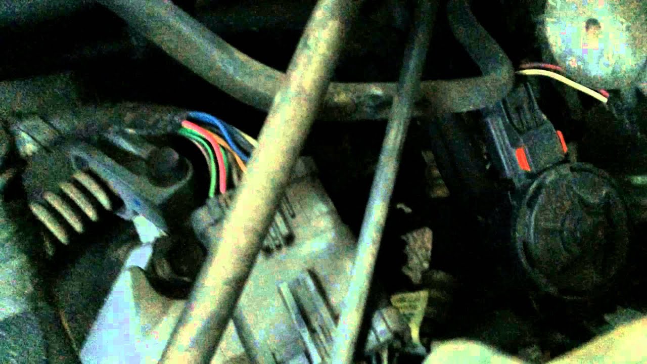 Where and How do I disconnect fuel line? Chrysler Sebring - fuel ...