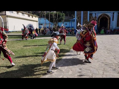 La Danza De Los Chareos - YouTube