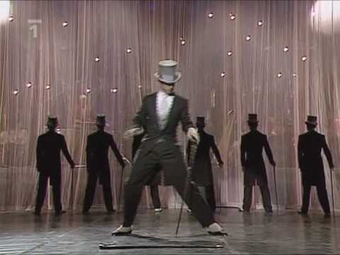 Jiří Korn - Hotel Ritz [Putting On The Ritz] (1987) - YouTube