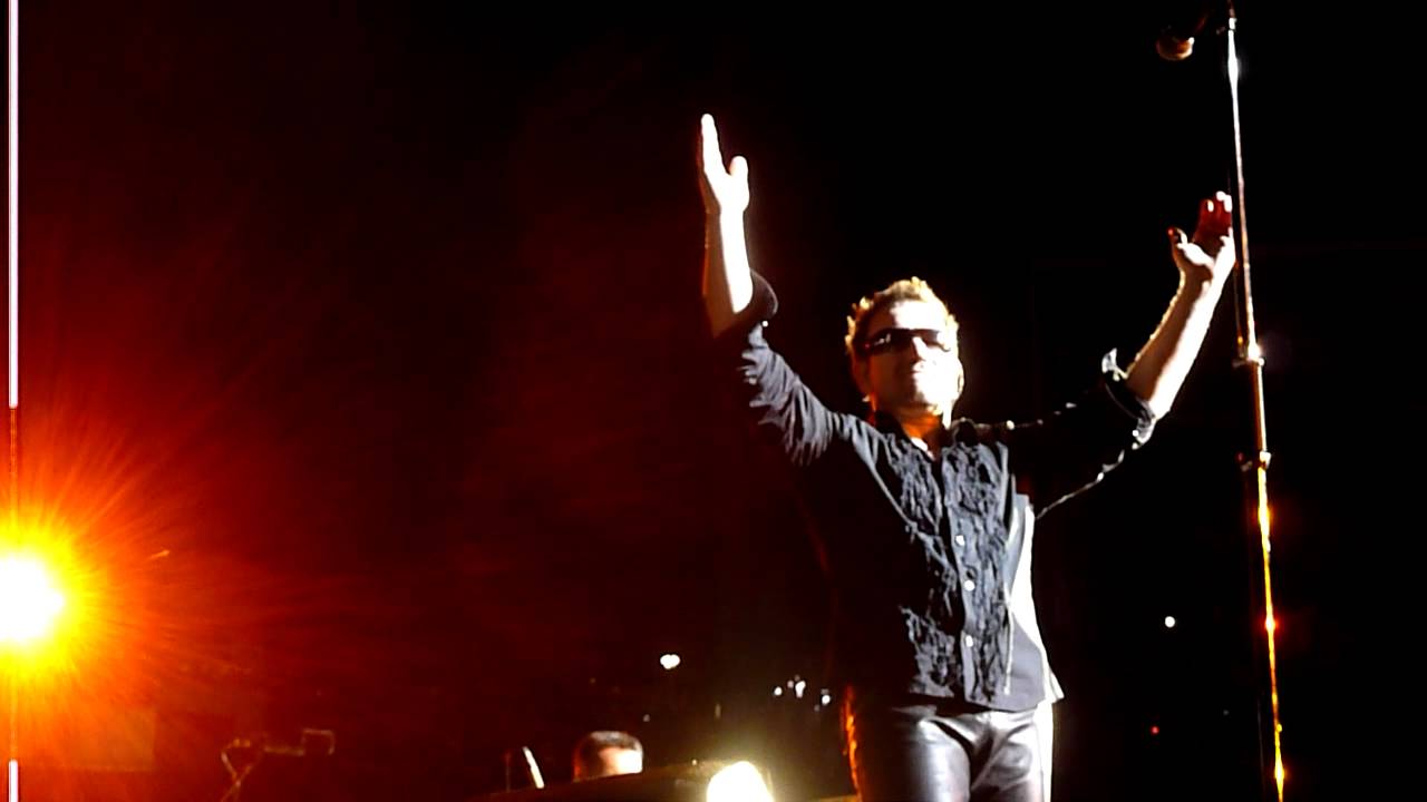 U2 - "Moment of Surrender" 360 Tour (live from front Row) - Seattle, WA ...