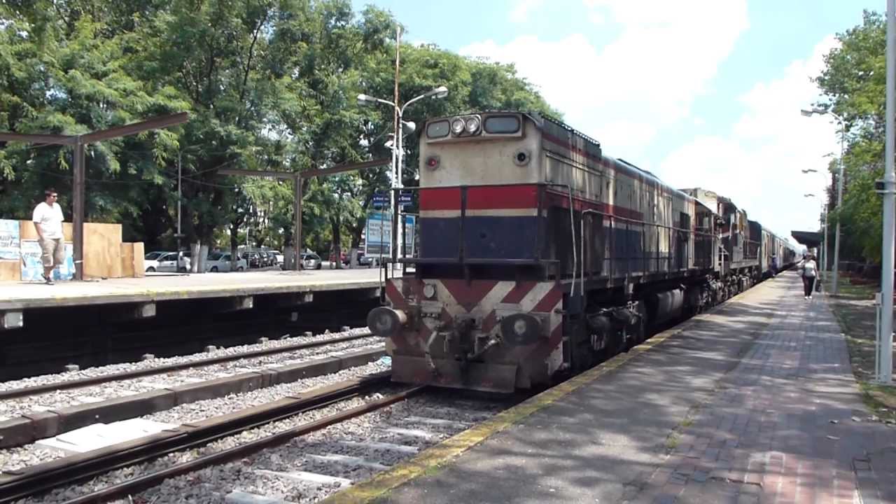 EMD GT-22 9084 + ALCo RSD-16 8456 por Haedo 15-02-13 - YouTube