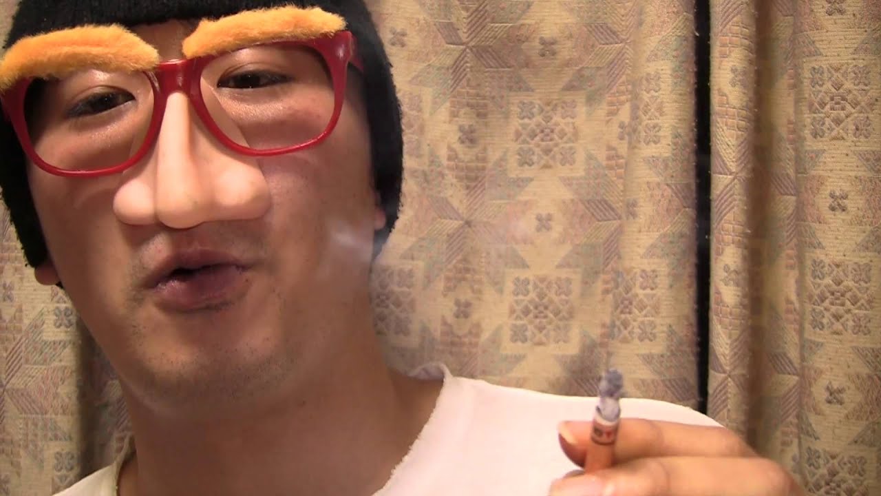 喫煙動画「Djarum BLACK Tea」110429その2 - YouTube