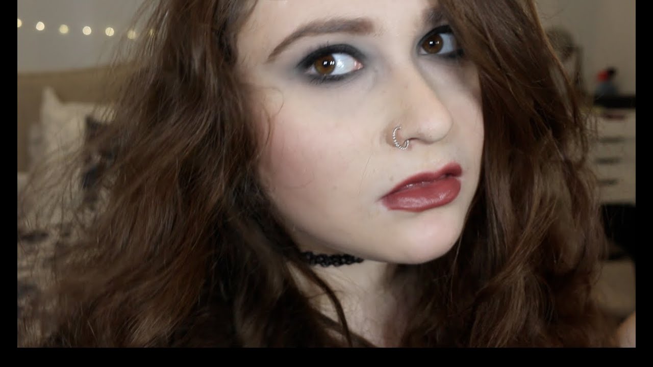Grunge 90's Makeup Tutorial - YouTube