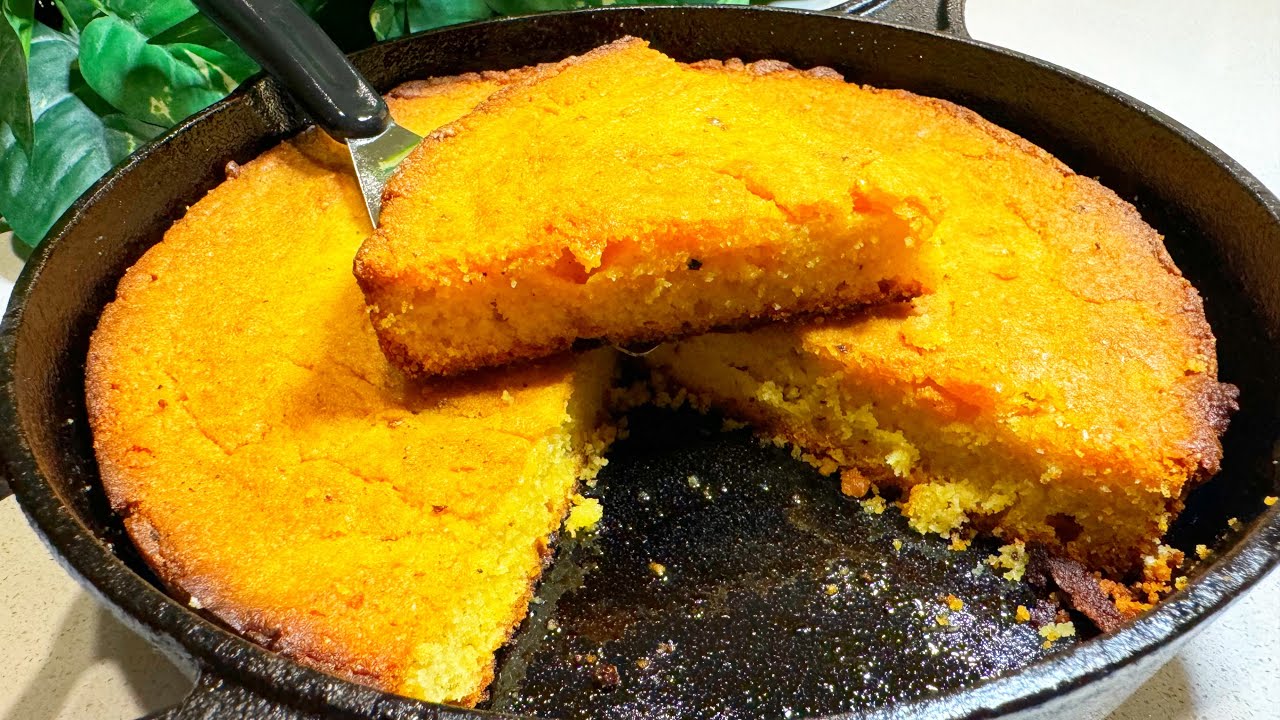 GUESS WHAT 2 THINGS YOUR CORNBREAD HAS BEEN MISSING / HOW TO MAKE MOIST ...