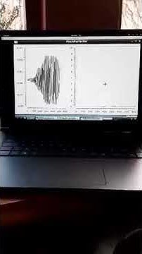Plotting Fourier Transforms of microphone input in realtime using a Qt chart-plotting GUI - YouTube