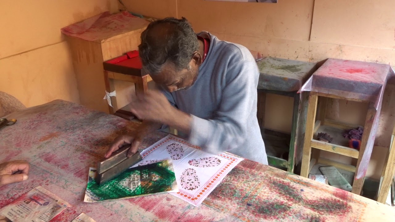 A Block Printing Demo at the Anokhi Museum, Jaipur - YouTube