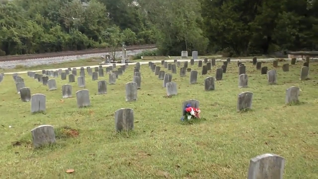 Confederate Graves At Rose Hill Cemetery - Macon, Georgia - YouTube