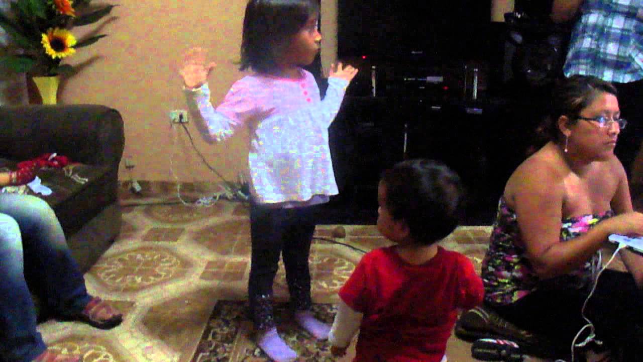 Bailando La Culisuelta Mi Sobrina Valeria Youtube