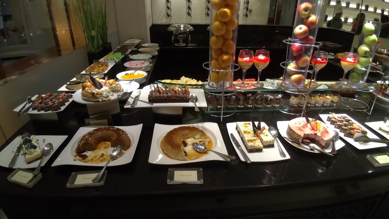 HARBOUR COURT THE KINGSBUTY HOTEL COLOMBO SRI LANKA (The longest buffet ...