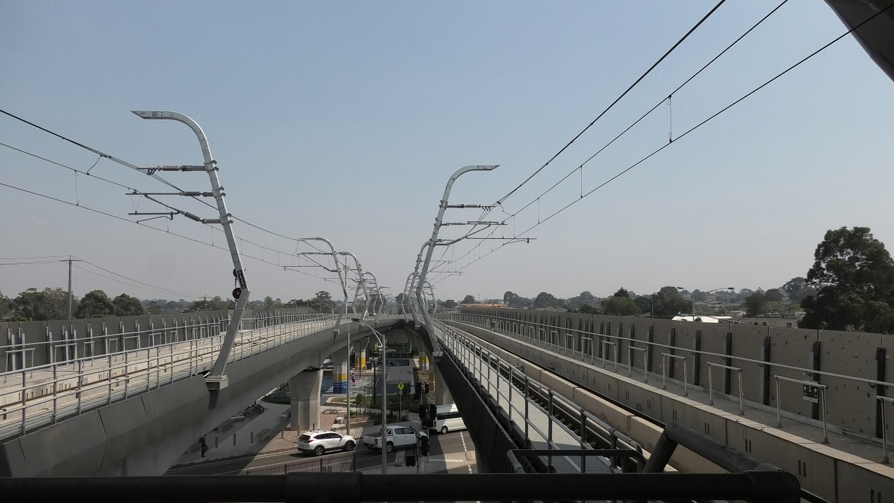 Comeng 384M at Clayton - YouTube