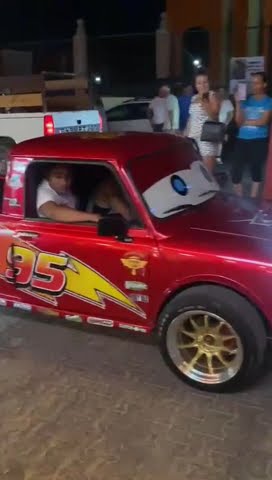 El rayo Joaquín #mcqueen #rayomcqueen #guayafest - YouTube