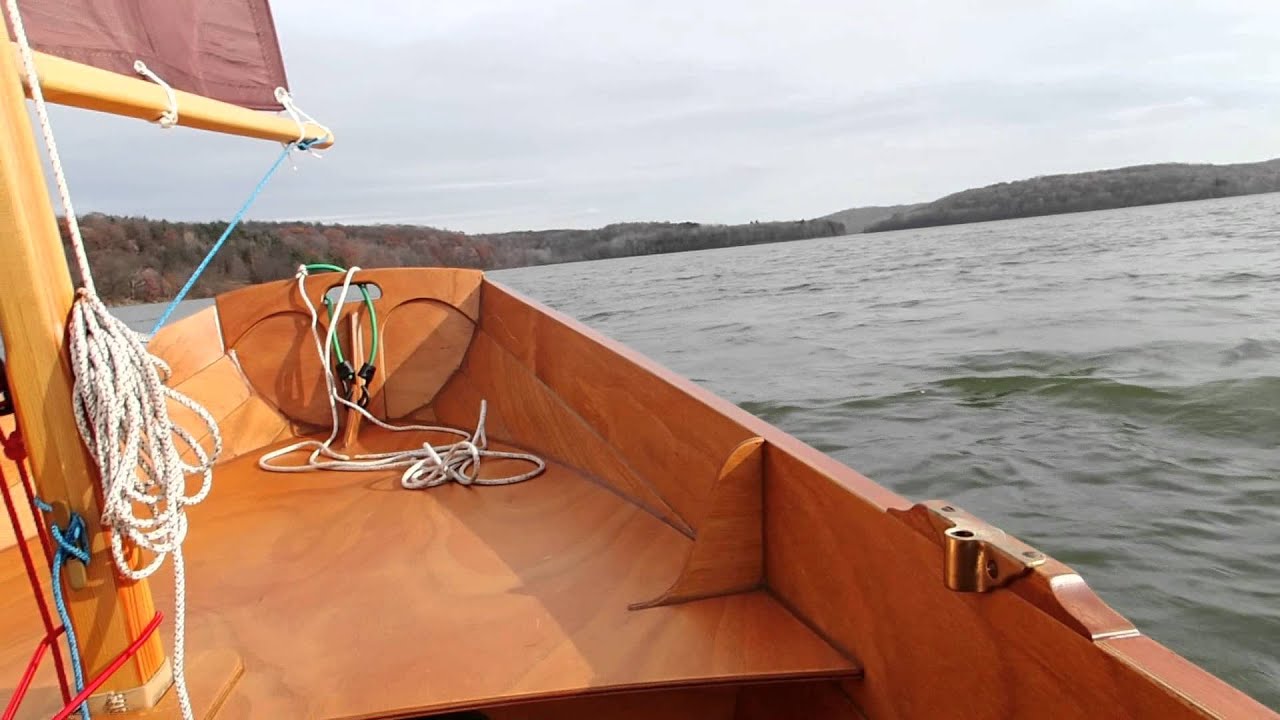 PMD Lug Rig Fall Sail - YouTube