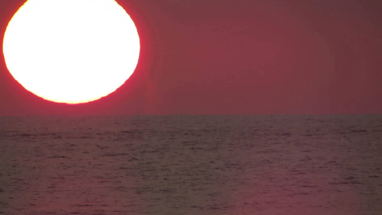 Green Flash Sunset at Waikoloa Beach Marriott February 10, 2014 - YouTube