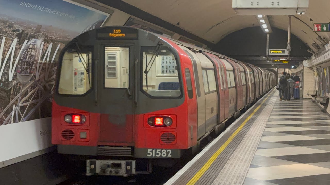 London Underground Northern Line | 1995 Tube Stock | Kennington Loop ...