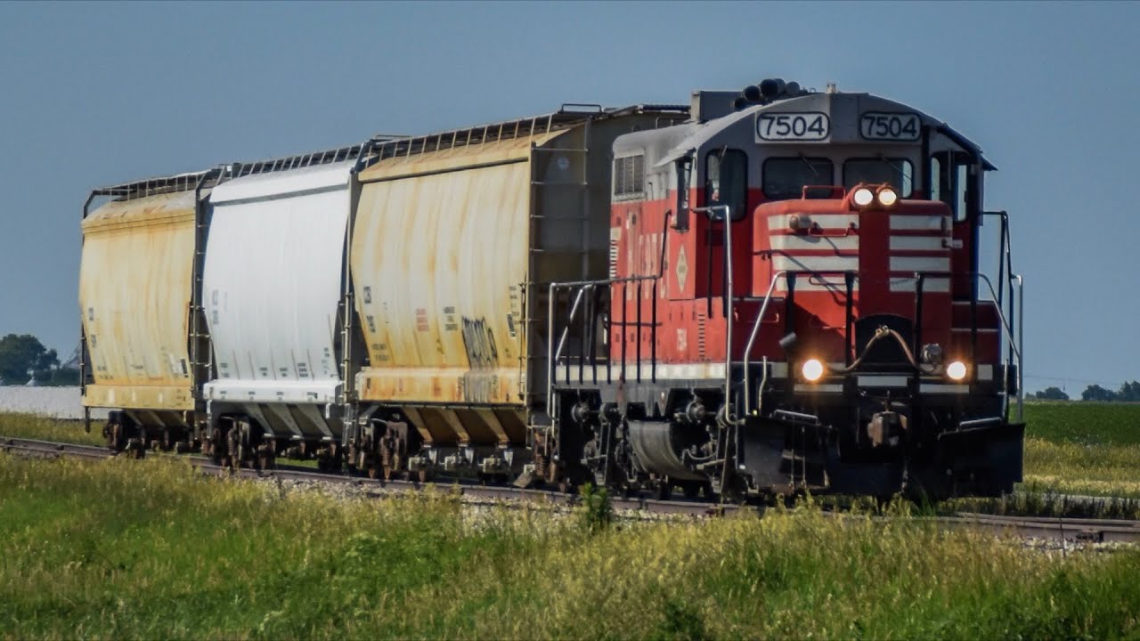 Chasing a Paducah GP10 on the Bloomer Line! - YouTube