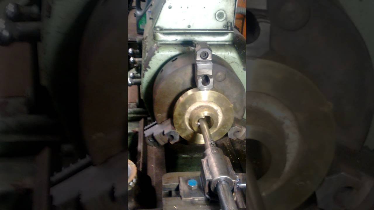 Como hacer cuñero o chavetero en torno - YouTube