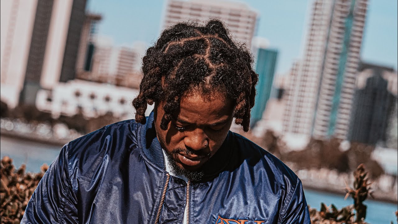 Voices- J.Bragg (prod. Aldaz) - YouTube