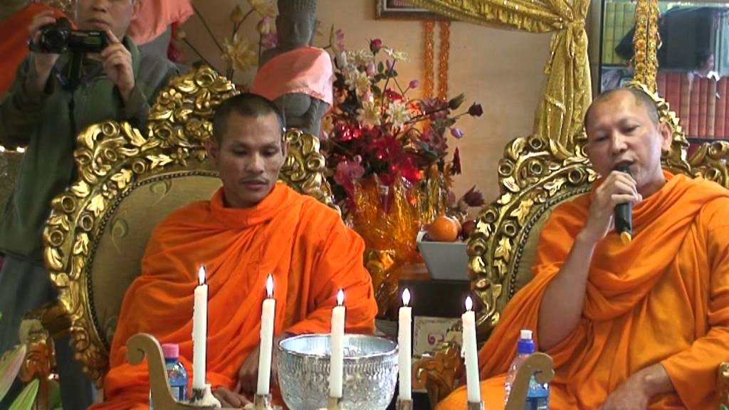 Buddhist Monks Dhamma Talk - YouTube