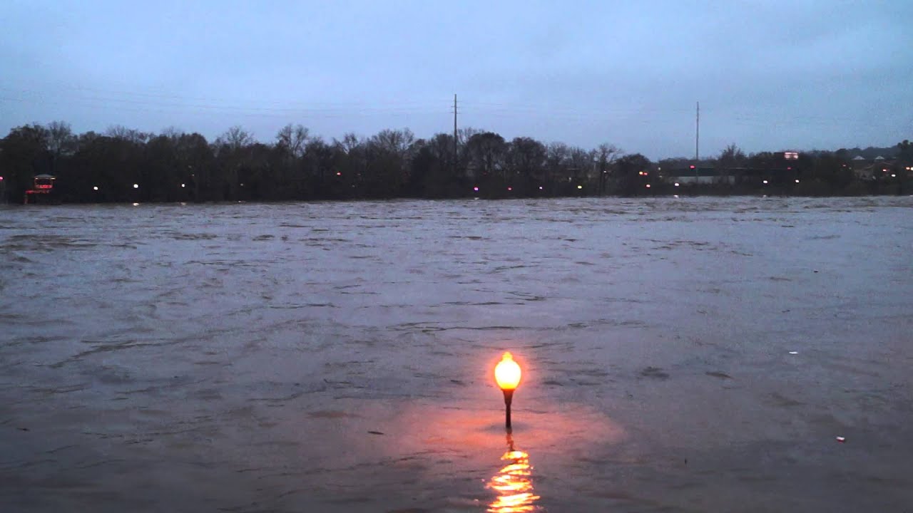 THE POWER OF THE CHATTAHOOCHEE RIVER AT NIGHT IN COLUMBUS.GA.12-25 ...