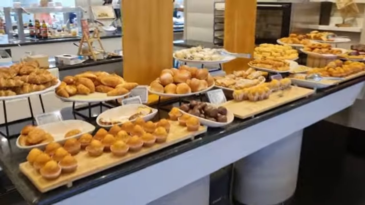 Tenerife - Hotel Vulcano Las Americas Breakfast - YouTube