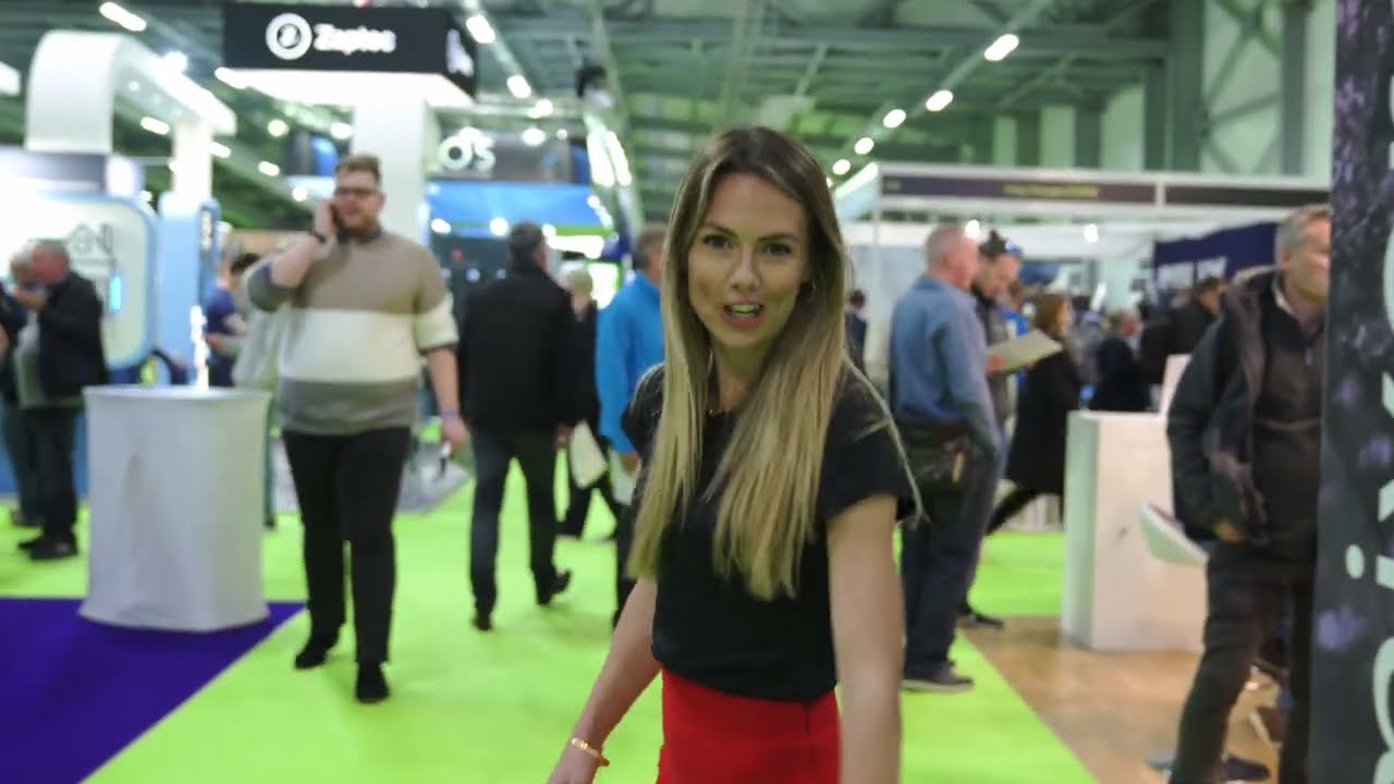 Fully Charged LIVE 2022 | Presenters Open the Show - YouTube