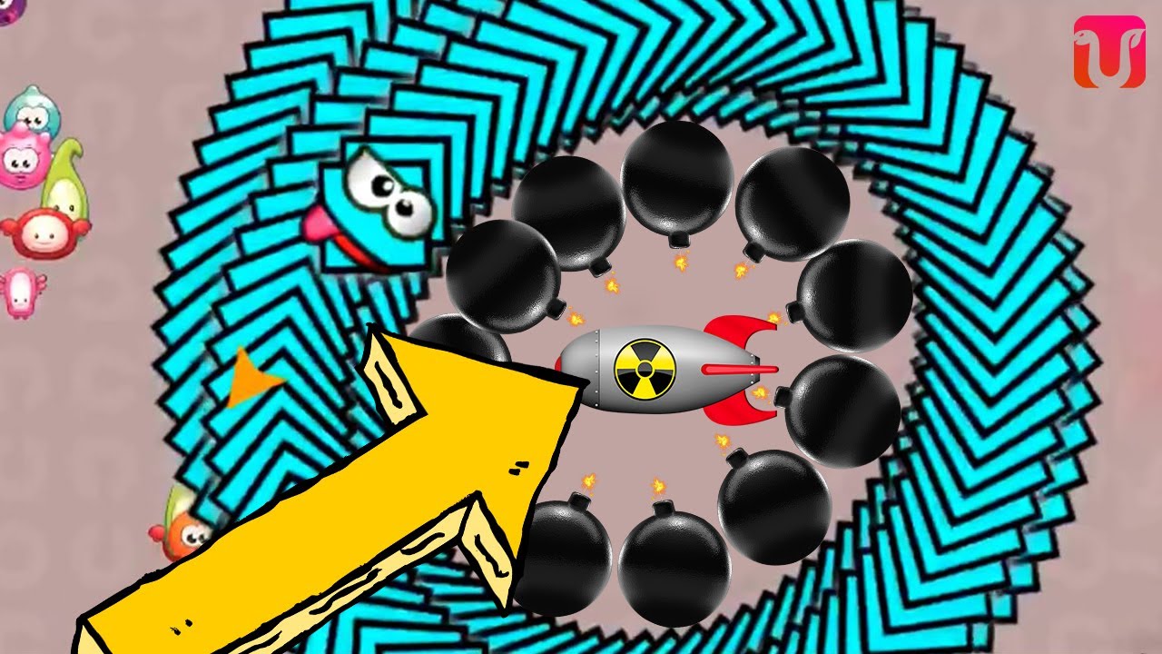 Biggest Worm VS Super Bomb - worms zone io gameplay - YouTube