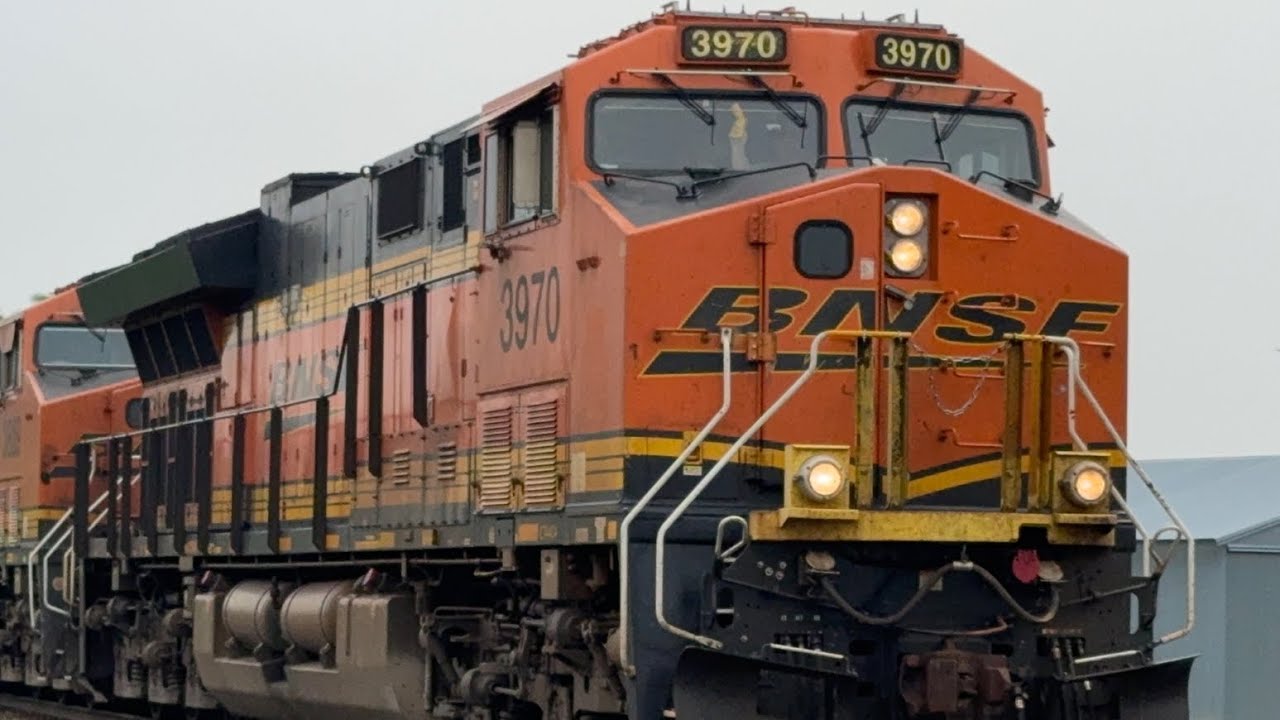 SO LONG CAMBRIDGE 😈 BNSF 3970 ET44ACH leads the H-NTWSUP - Hinkley Subdivision (late upload ...