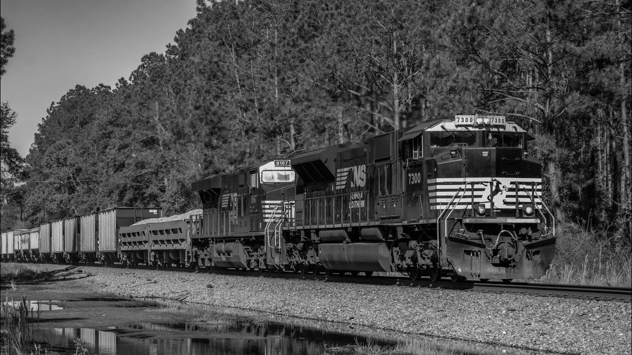 NS 7300 leads fast 323 through Thelma on the GS&F | 03/24/24 - YouTube