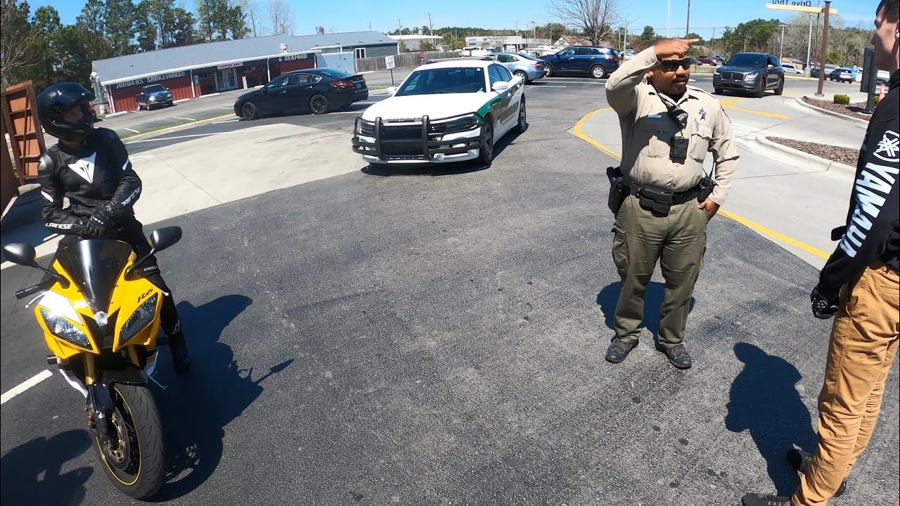 Super Cool Cop VS. Bikers - YouTube