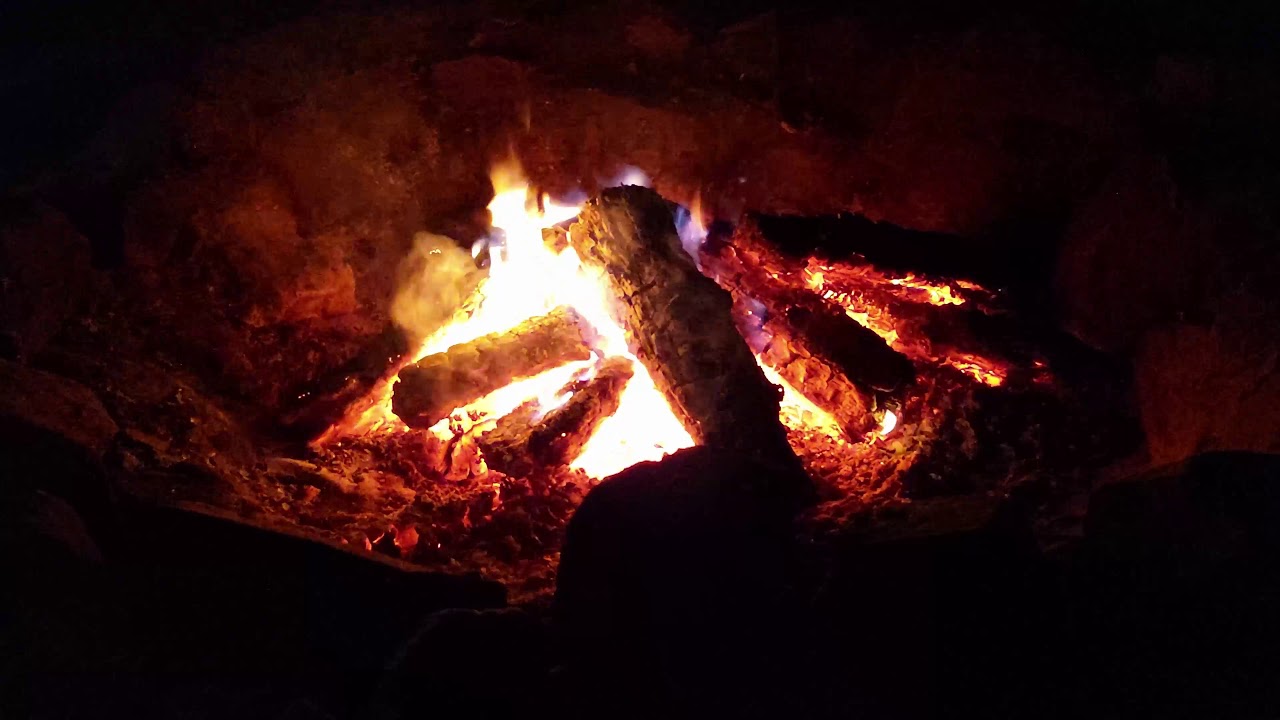 Campfire Lac Gatcombe - YouTube
