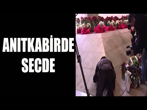 Anıtkabirde Secde