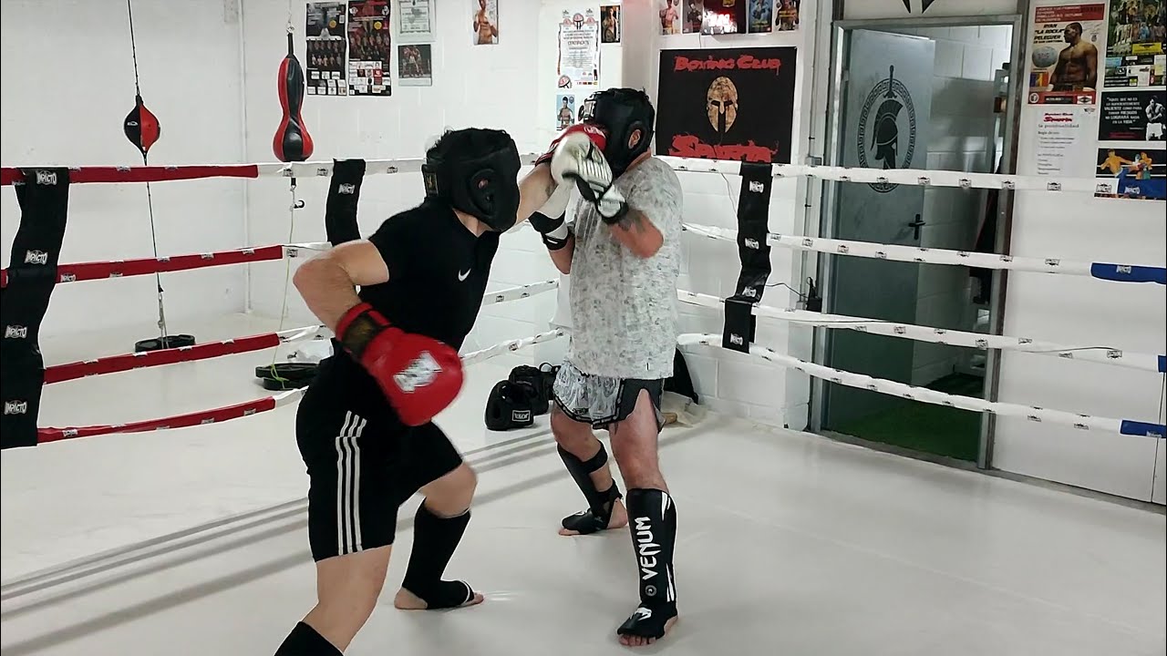 🔥Sparring Kick Boxing🔥 Alex (esquina roja) VS Ray (esquina azul) - YouTube