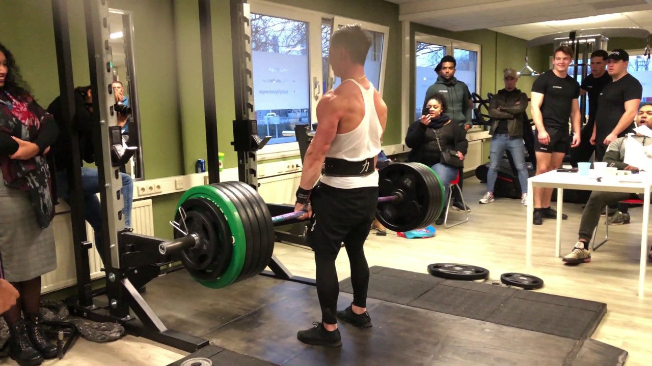 225kg deadlift at 66kg bodyweight (powerlifting meet) - YouTube