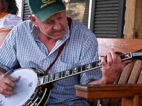 Old timey banjo bluegrass picking - YouTube