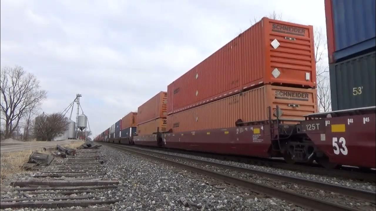 CSX I191 with a UP AC6000 rebuild on the point in Deshler, OH - YouTube