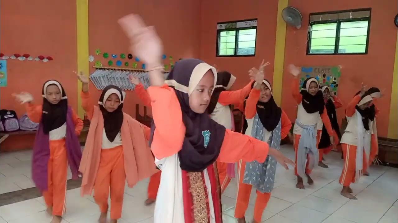 Tari Jumpritan Kelas 4 - YouTube