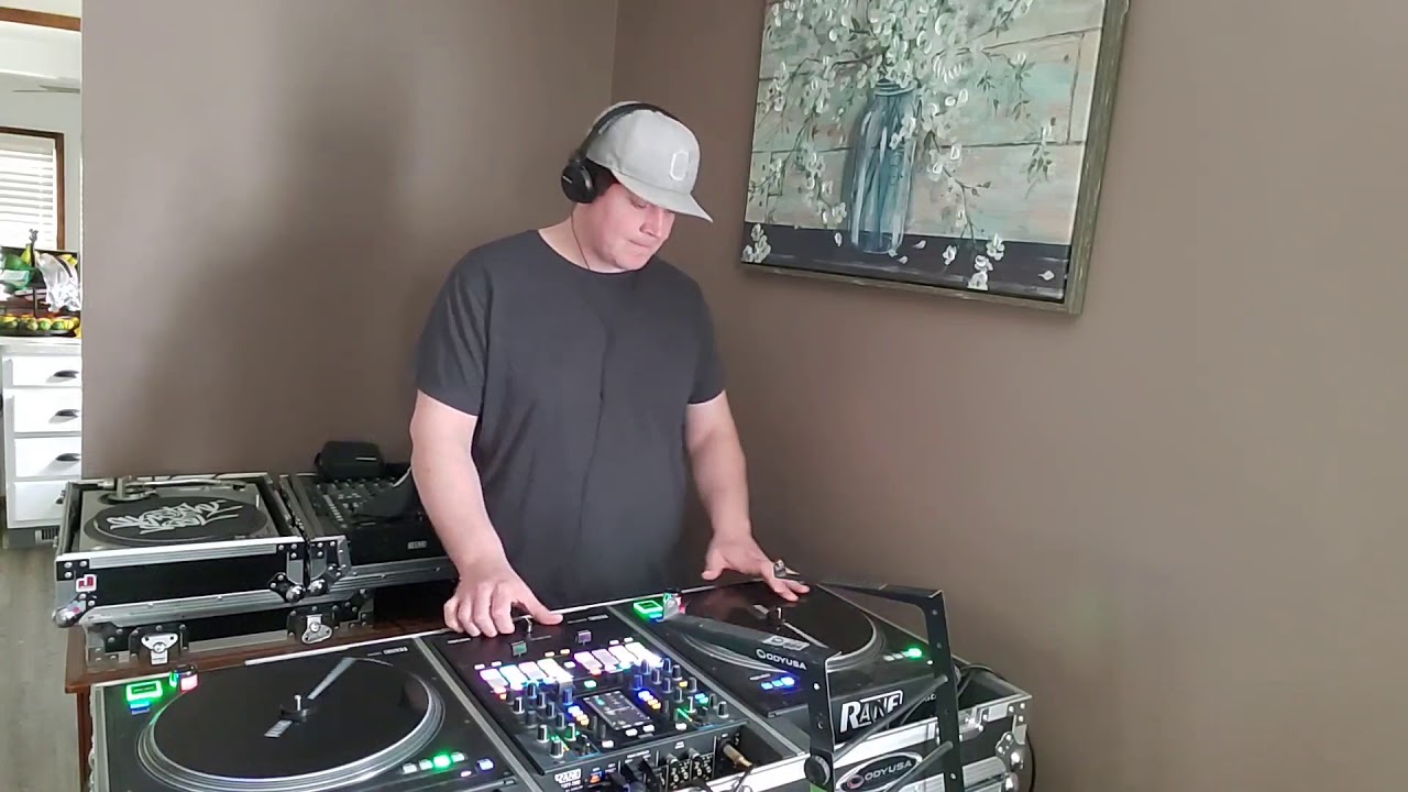 DJ Ray Dio Killem With Kindness routine - YouTube