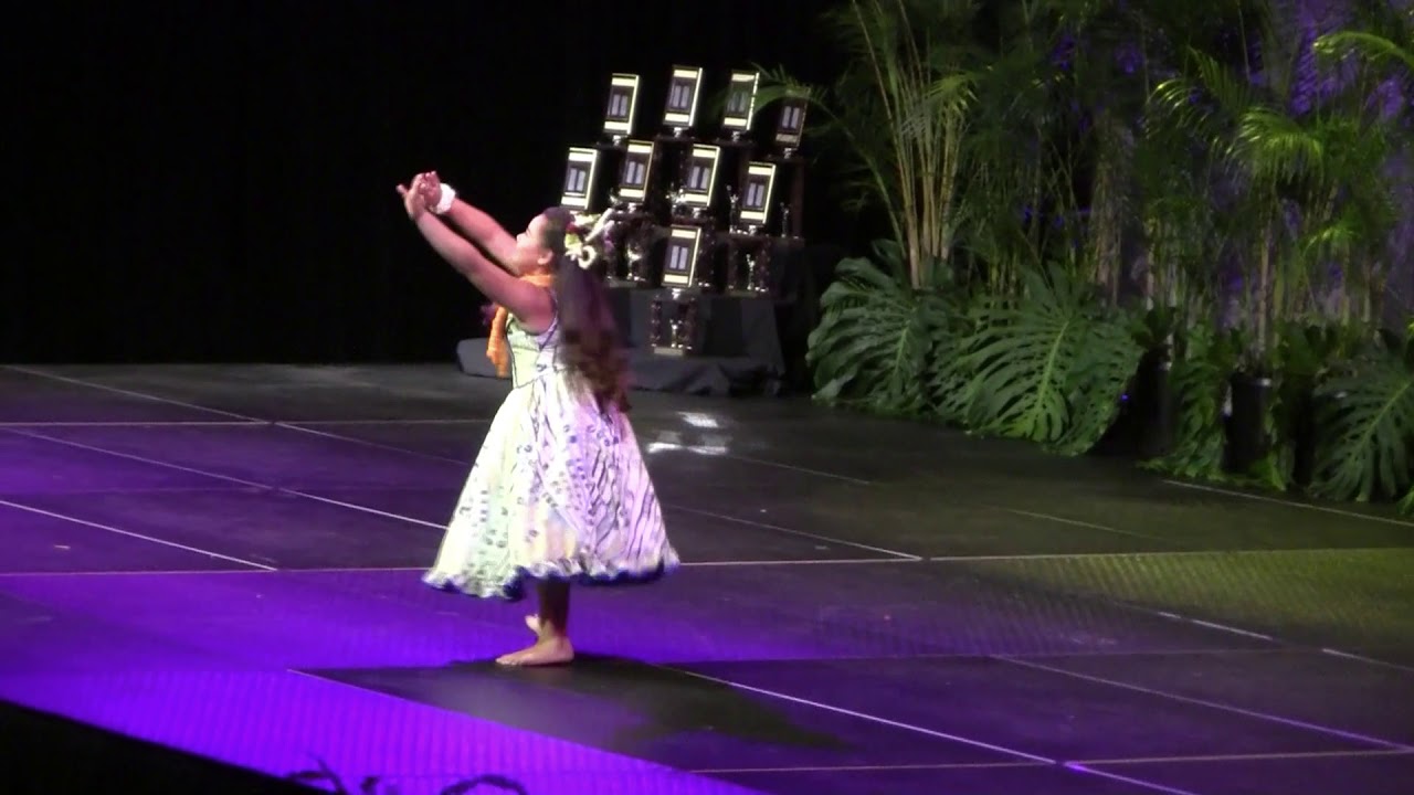 Hālau Hula ‘O Hokulani-2014 QLKHC-Kaikamahine Soloist-Hula Auana ...