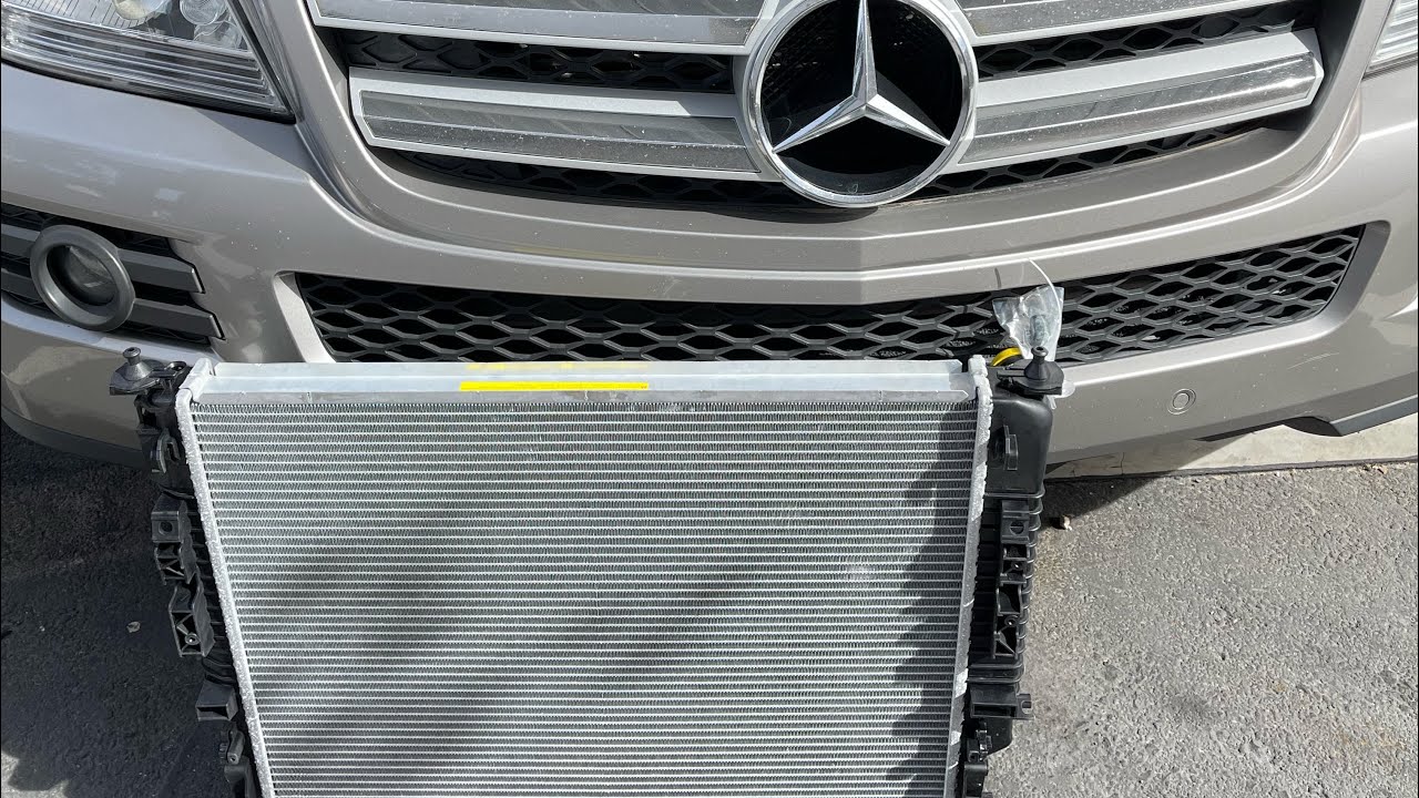 How to replace RADIATOR for Mercedes-Benz GL320 CDI (Turbo Diesel) no ...