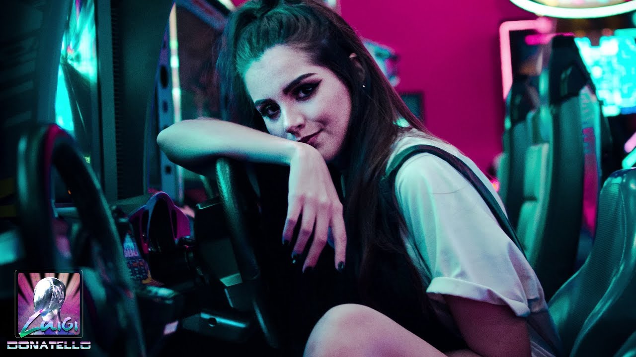 Chris Huggett - Maybe She Loves You (feat. Lilli Janik) - YouTube