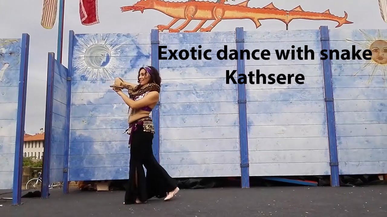 Exotic dance with snake - Kathsere - YouTube